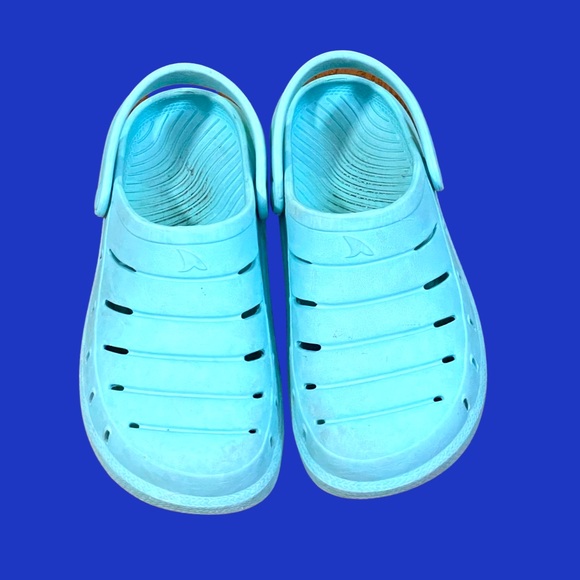 Rugged Shark | Shoes | Youth Rugged Shark Blue Clogs Size Slip On Roomy ...